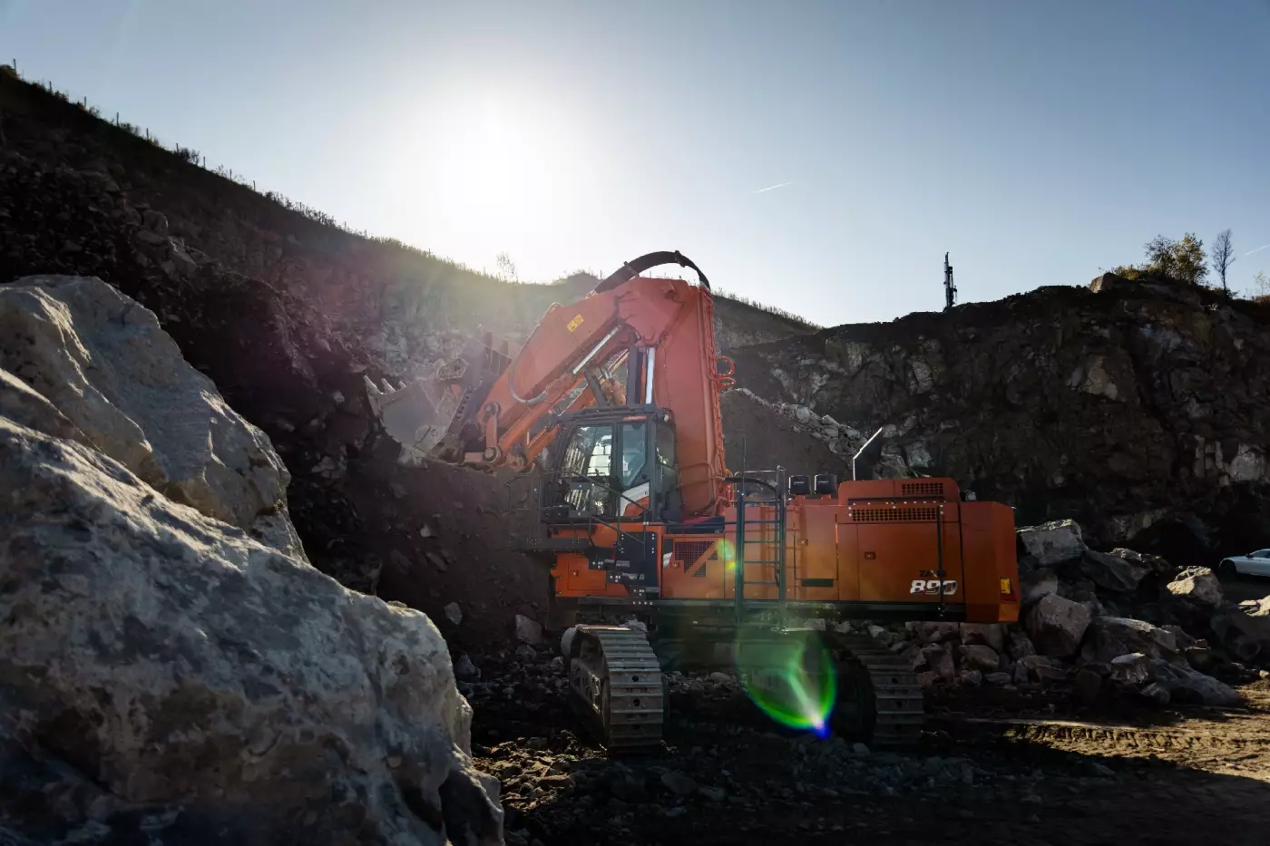 Liebherr // Mobilbagger-Premiere auf der bauma: A 909 Compact & A 911 ...